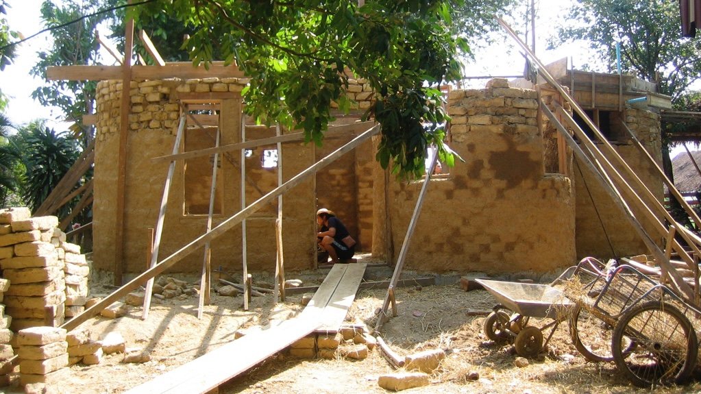Earthen bricks can be used to build wildfire-resistant homes » Yale ...