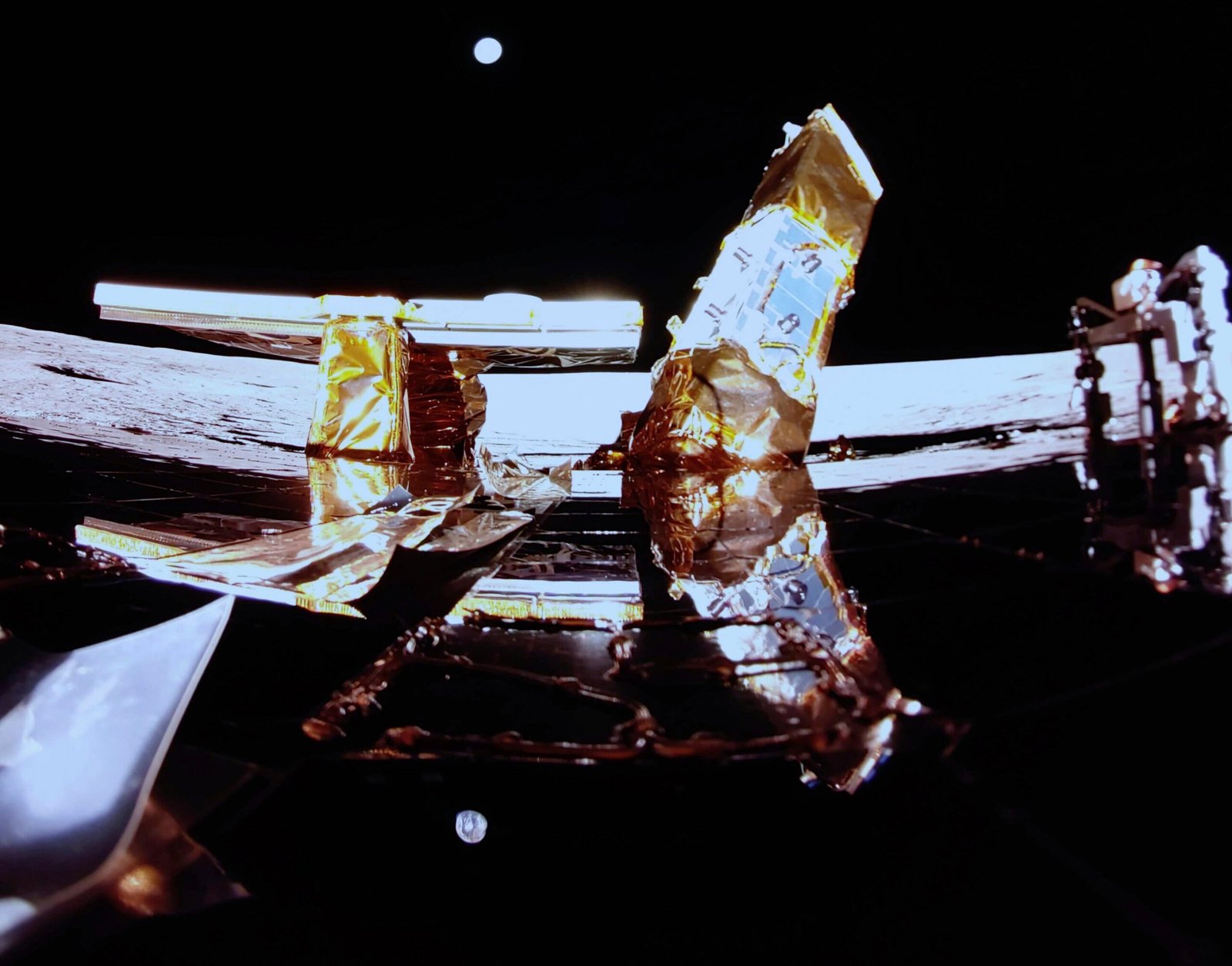 Private lunar lander Blue Ghost aces moon touchdown with a special ...