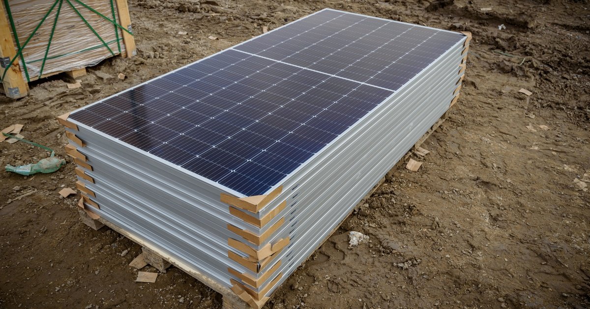 Can Older Solar Panels Be Hazardous Waste? - May 2025