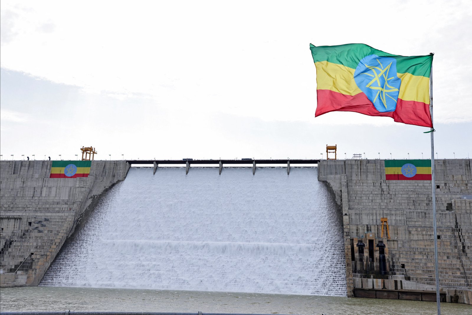 After building huge new dam, Ethiopia warns of hydropower’s drought ...