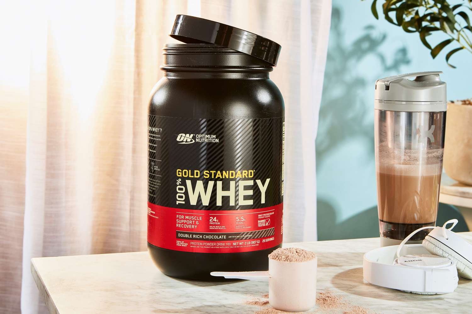 The 10 Best Protein Powders for Men - April 2025