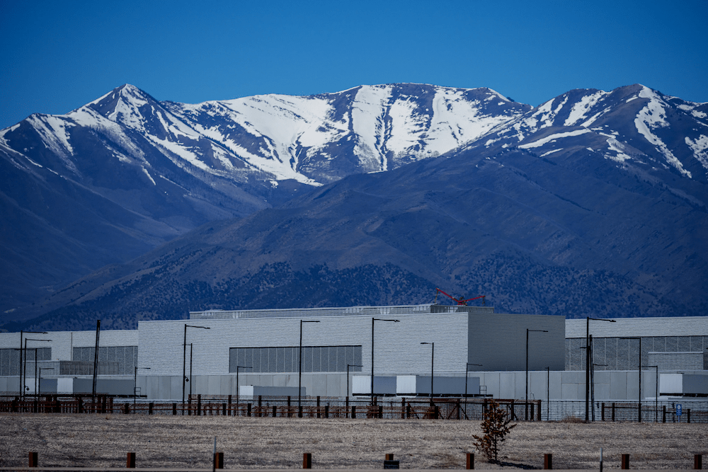 Can you build data centers in a desert without draining the water ...